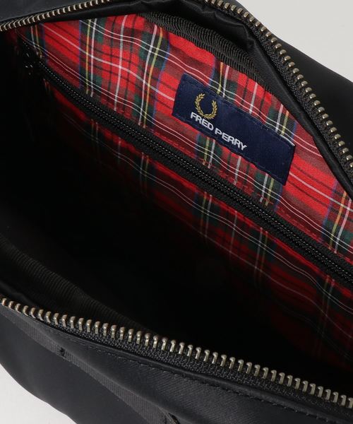 FRED PERRY（フレッドペリー）の「FRED PERRY BODY BAG (BLACK)（ボディバッグ/ウエストポーチ）」 - WEAR