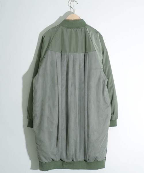 iS ScoLar（イズスカラー）の「523045：蝶花刺繍チュール重ねブルゾン（ワンピース）」 - WEAR