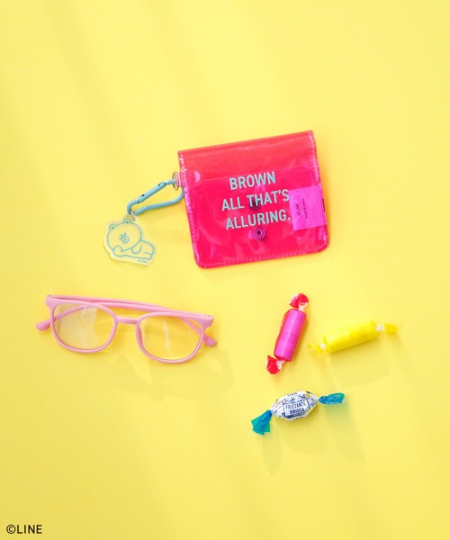 ACCOMMODE（アコモデ）の「【So Good! LINE FRIENDS 】LINEブラウン PVCウォレット（財布）」 - WEAR