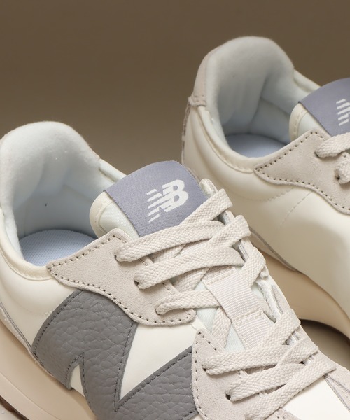 NEW BALANCE（ニューバランス）の「New Balance U327（スニーカー）」 - WEAR