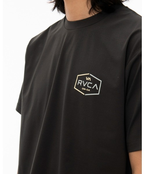 RVCA（ルーカ）の「RVCA メンズ 【SURF TEE】 LAYOVER Tシャツ【2022年夏モデル】/ルーカ水陸両用半袖Tシャツ（Tシャツ/カットソー）」 - WEAR