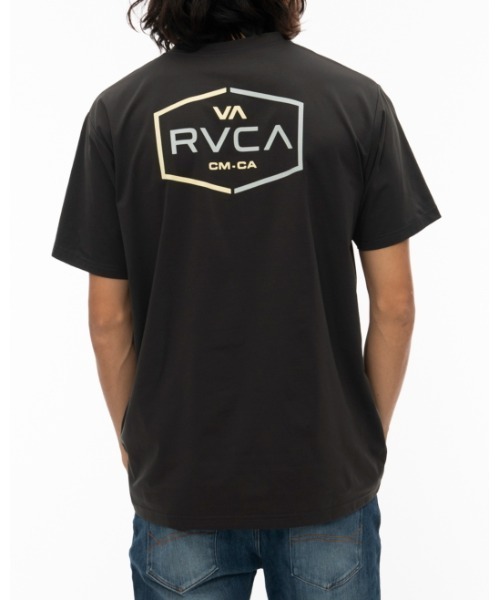 RVCA（ルーカ）の「RVCA メンズ 【SURF TEE】 LAYOVER Tシャツ【2022年夏モデル】/ルーカ水陸両用半袖Tシャツ（Tシャツ/カットソー）」 - WEAR