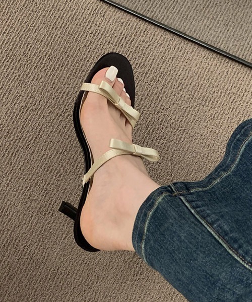 SVEC（シュベック）の「ダブルリボン ヒールサンダル（サンダル）」 - WEAR