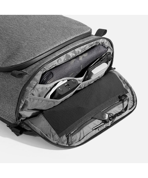 Aer（エアー）の「Aer × 9h nine hours Capsule Pack GRAY / AER-22021（バックパック/リュック ...