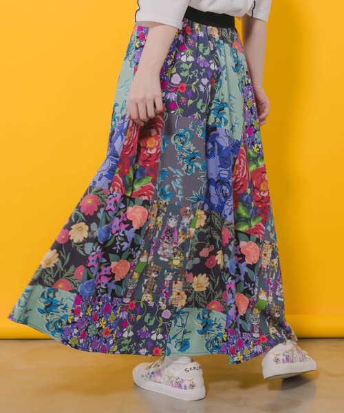 ScoLar（スカラー）の「152643：花柄ネコパッチワーク風スカート（スカート）」 - WEAR