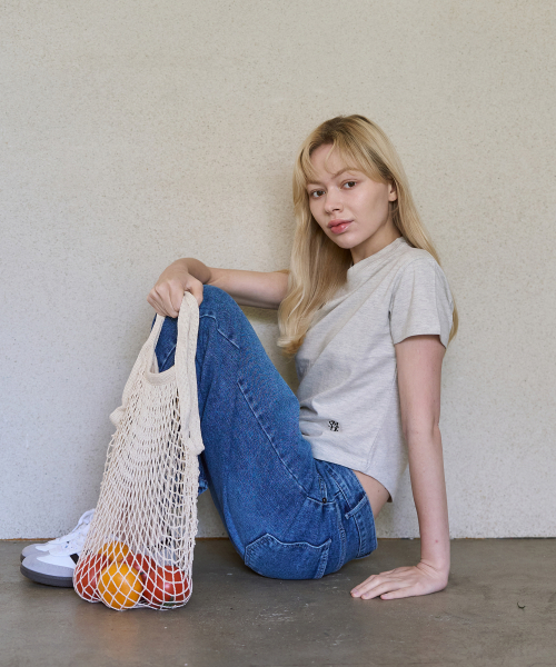 5OML（オーオーエムエル）の「ロゴ刺繍クロップTシャツ（4カラー）（Tシャツ/カットソー）」 - WEAR