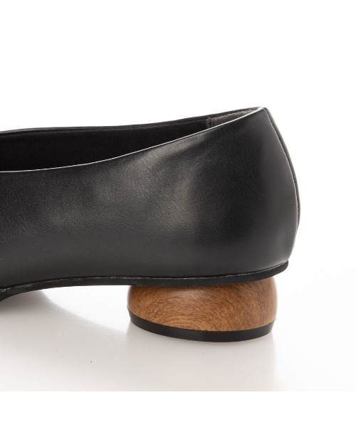 EVOL（イーボル）の「22新色【EVOL】 Vカットパンプス IR9694（パンプス）」 - WEAR