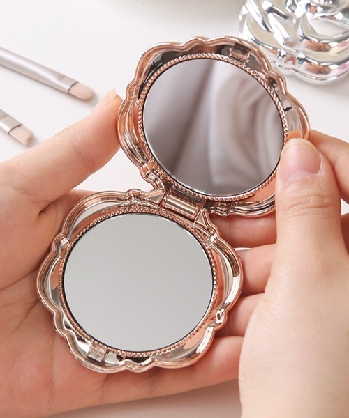 Ein（アイン）の「Ein/ローズモチーフ 両面 メイク コンパクトミラー 鏡（手鏡/メイクミラー）」 - WEAR