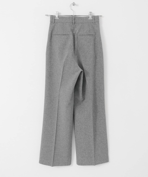 KBF（ケイビーエフ）の「『UR TECH DRYLUXE』センタープレススラックス（その他パンツ）」 - WEAR