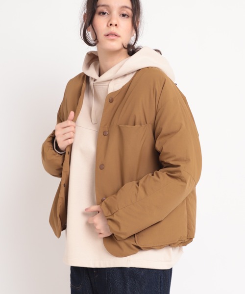 URCH RNA（アーチ アールエヌエー）の「J2003 ライトダウンノーカラージャケット（ダウンジャケット/コート）」 - WEAR