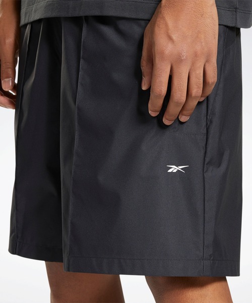 Reebok（リーボック）の「LIFUL Minimal Garments ウーブン トラックパンツ / LIFUL Minimal ...