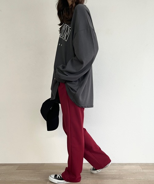 ISOOK（アイスー）の「【ZOZO限定】BROOKLYN over long TEE / BROOKLYNロゴオーバーロンT（Tシャツ/カットソー）」 - WEAR