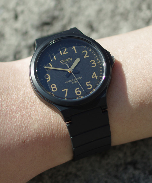 CASIO（カシオ）の「CASIO MW-240 MW-240-1B2 MW240-7B CASIO カシオ/ クォーツ 腕時計（アナログ腕 ...