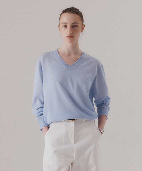 Fine sheer v-neck pullover knit (SKY BLUE)（ニット/セーター）｜SILN（シルン）のファッション通販 ...