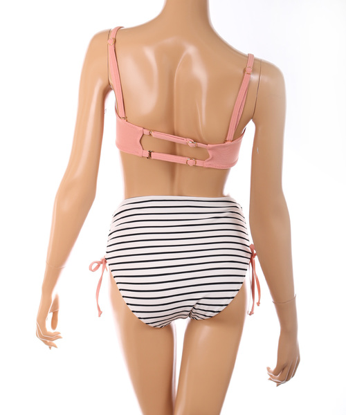 Defilious（デフィリアス）の「Defilious | 無地×ボーダーバンドゥビキニ 水着（水着）」 - WEAR