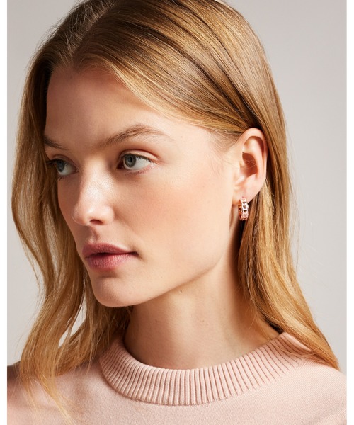 Ted Baker（テッドベーカー）の「EMRIE エナメル ハート フープ ピアス（ピアス（両耳用））」 - WEAR