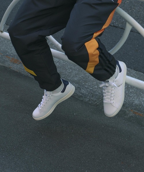 adidas Originals（アディダスオリジナルス）の「adidas STAN SMITH FX5521/FX5522（スニーカー ...