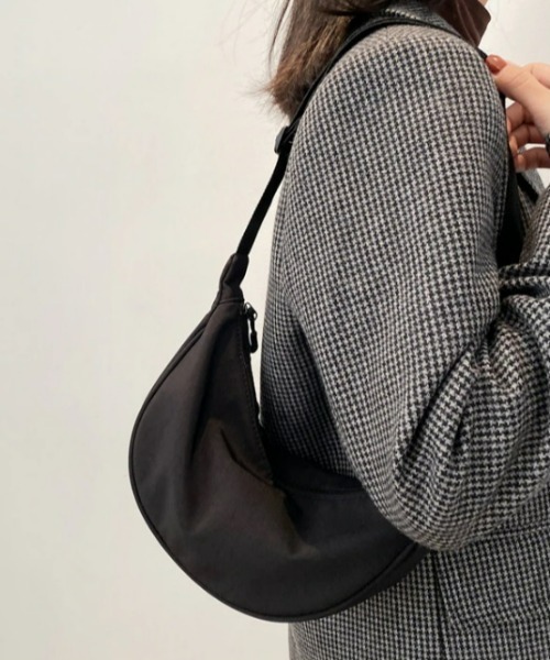 Mayree（メイリー）の「【resonance】 シンプル カラー ショルダーバッグ（ショルダーバッグ）」 - WEAR