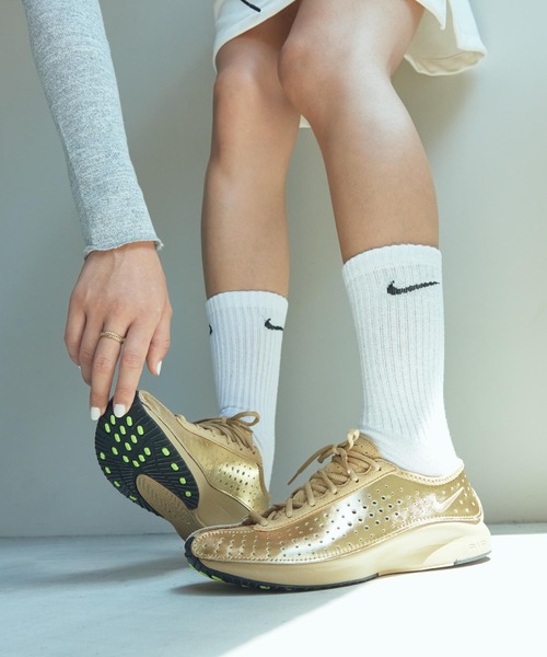 ナイキ] スーパーフライ W SUPERFLY メタリックゴールド/ブラック