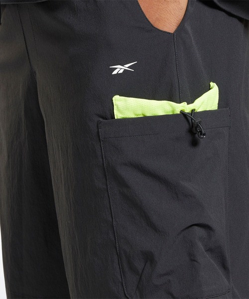 Reebok（リーボック）の「LIFUL Minimal Garments ウーブン カーゴショーツ / LIFUL Minimal ...