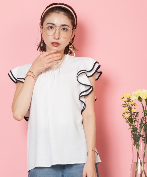 MHBG TOKYO（エムエイチビージートーキョー）の「ラッフルフリル袖ブラウス（シャツ/ブラウス）」 - WEAR