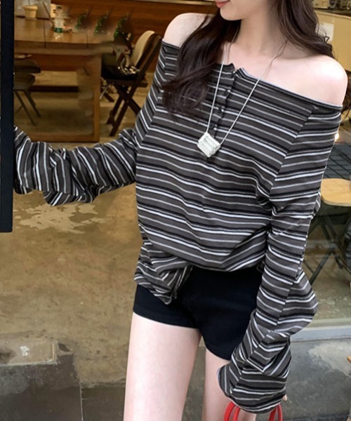 GEMEDA（ジェメダ）の「ボーダーボタンシャーリングオフショルTシャツ（Tシャツ/カットソー）」 - WEAR