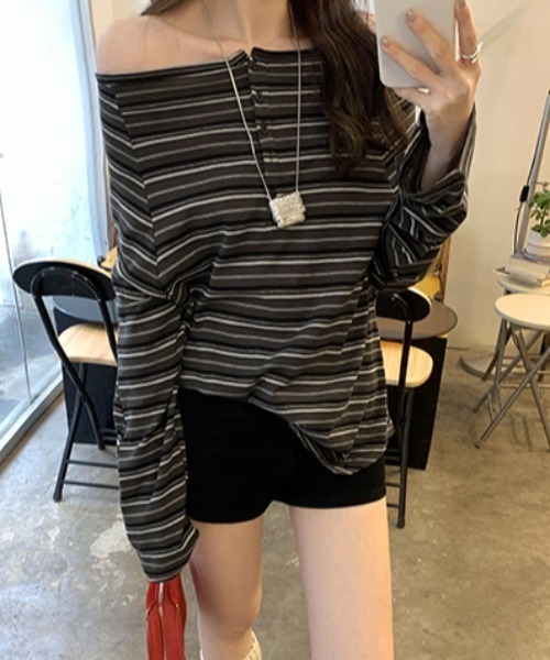 GEMEDA（ジェメダ）の「ボーダーボタンシャーリングオフショルTシャツ（Tシャツ/カットソー）」 - WEAR