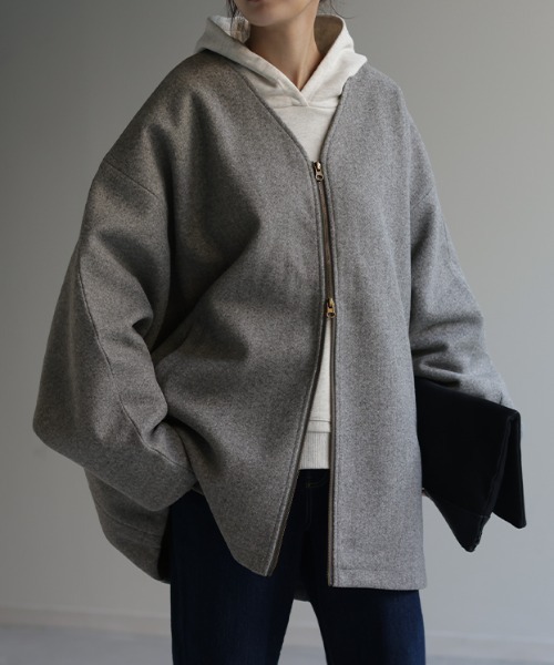 HUG.U（ハグユー）の「ドルマンの上に着られる ビックショートコート（ブルゾン）」 - WEAR