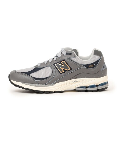 NEW BALANCE（ニューバランス）の「NB:M2002R（スニーカー）」 - WEAR