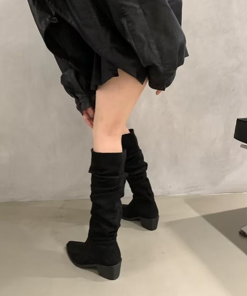 SVEC（シュベック）の「ポインテッドトゥ シャーリング ロングブーツ（ブーツ）」 - WEAR