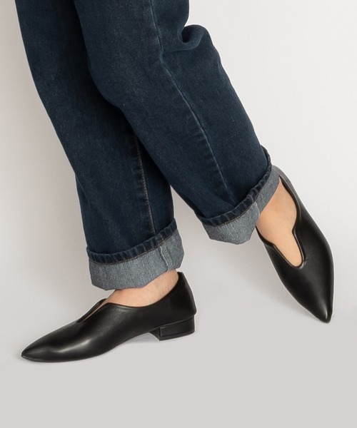 SVEC（シュベック）の「ローヒール センタースリット ポインテッドトゥ Uカットパンプス（パンプス）」 - WEAR