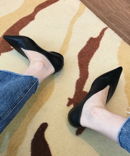 SVEC（シュベック）の「ローヒール センタースリット ポインテッドトゥ Uカットパンプス（パンプス）」 - WEAR