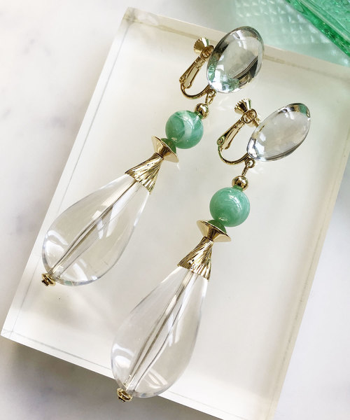 dictionary（ディクショナリー）の「【dictionary / ディクショナリー】クリア カラー バリエーション イヤリング（イヤリング）」 - WEAR