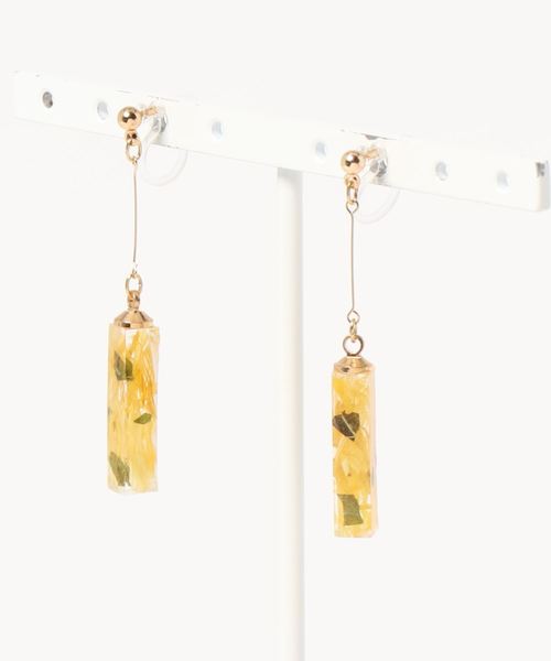 Three Four Time（ｽﾘｰﾌｫｰﾀｲﾑ）の「お花封入スティック樹脂ノンホールピアス（イヤリング）」 - WEAR