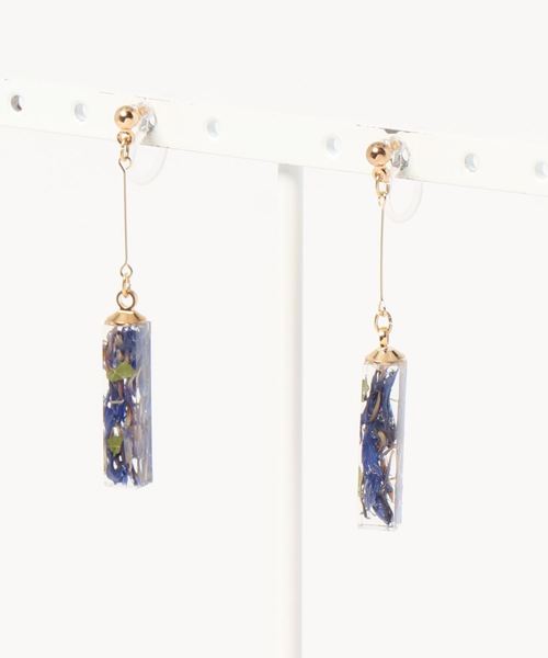 Three Four Time（ｽﾘｰﾌｫｰﾀｲﾑ）の「お花封入スティック樹脂ノンホールピアス（イヤリング）」 - WEAR