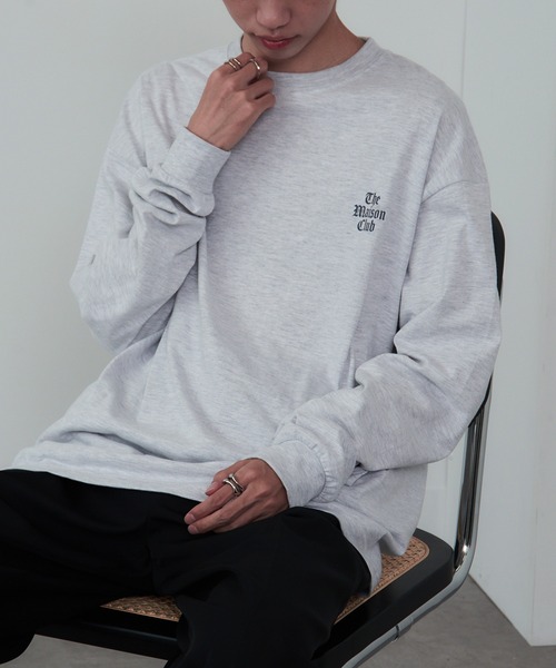 MAISON CLUB（メゾンクラブ）の「【MAISON CLUB】ワンポイントロゴロングTシャツ THE MAISON CLUB（Tシャツ ...