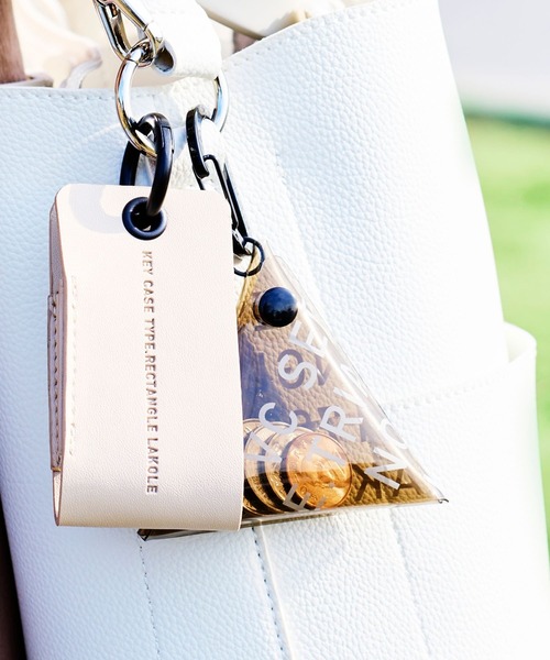 LAKOLE（ラコレ）の「PVC三角ケース / 111141（ポーチ）」 - WEAR