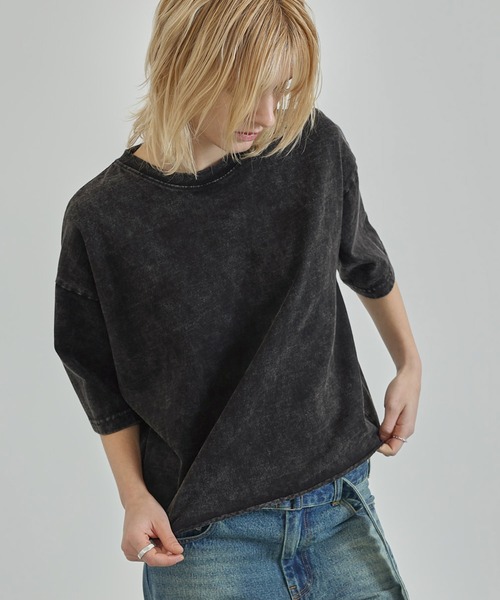 Ruelle（ルーエル）の「【Ruelle】Pigment-Dyed Cropped T-Shirt / ピグメント加工クロップド丈Tシャツ ...