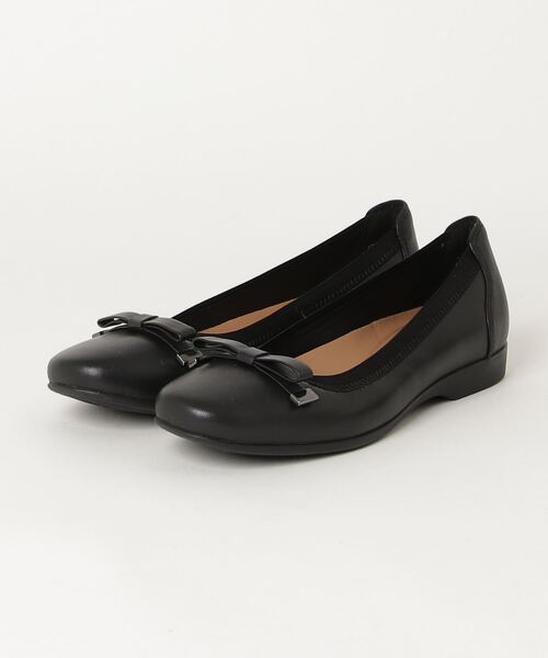 Clarks（クラークス）の「Un Darcey Bow / アンダーシーボー (ブラックレザー)（バレエシューズ）」 - WEAR