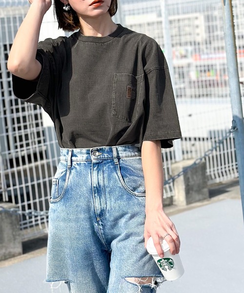 Java（ジャバ）の「《JaVa ジャバコラボ》古着風ストリートMIX。綿100%ヘヴィーウエイト胸ポケピグメントTシャツ（Tシャツ/カットソー）」 - WEAR