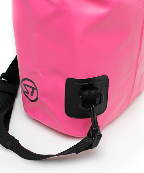 STREAM TRAIL（ストリームトレイル）の「Dry Cube 5L ドライキューブ5L（ショルダーバッグ）」 - WEAR