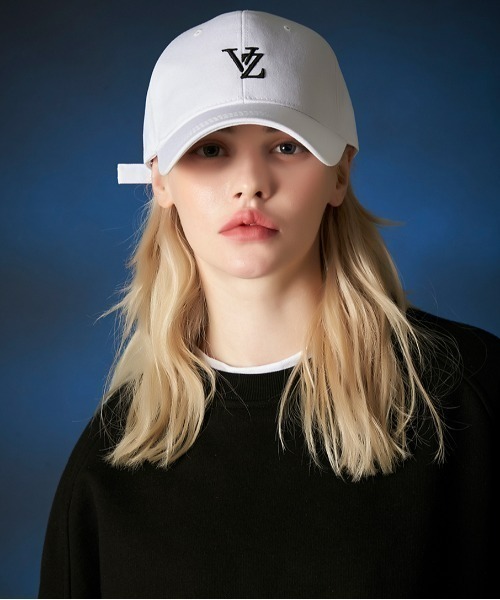 VARZAR（バザール）の「VARZAR(バザール)/3D Monogram logo over fit ball cap/3D モノグラム ロゴ オーバーフィット ベースボール キャップ ...