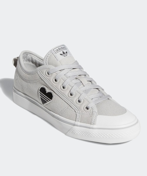 adidas（アディダス）の「ニッツァ トレフォイル [Nizza Trefoil] アディダスオリジナルス（スニーカー）」 - WEAR