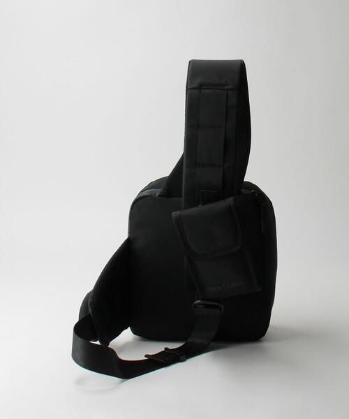 YAKPAK（ヤックパック）の「＜YAK PAK＞ RECORD BAG S/バッグ（ショルダーバッグ）」 - WEAR