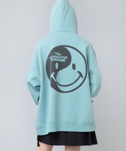 RNA（アールエヌエー）の「M2130 BIGニコBIGフーディー（パーカー）」 - WEAR