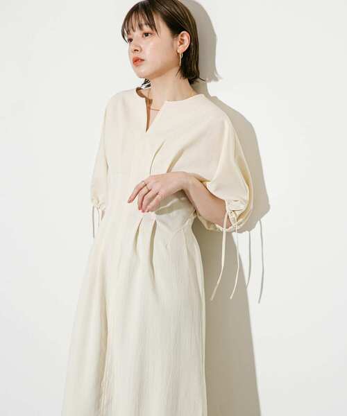 KBF（ケイビーエフ）の「『2サイズ展開』ドロストスリーブウエストタックワンピース（ワンピース）」 - WEAR