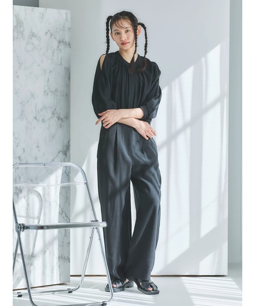 ESCAR（エスカー）の「 ESCAR ショルダースリットオールインワン（つなぎ/オールインワン）」 - WEAR