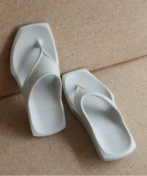 muleboy（ミュールボーイ）の「SQUARE X（サンダル）」 - WEAR