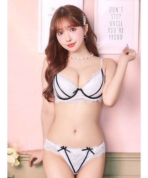 DRW（ドロー）の「[DRW]ブラジャー ショーツ セット 補正下着 ガーリー ローズレーシィ リボンライン育乳 脇高 ブラジャー & Tバック ショーツ セット（ブラ&ショーツ）」 - WEAR