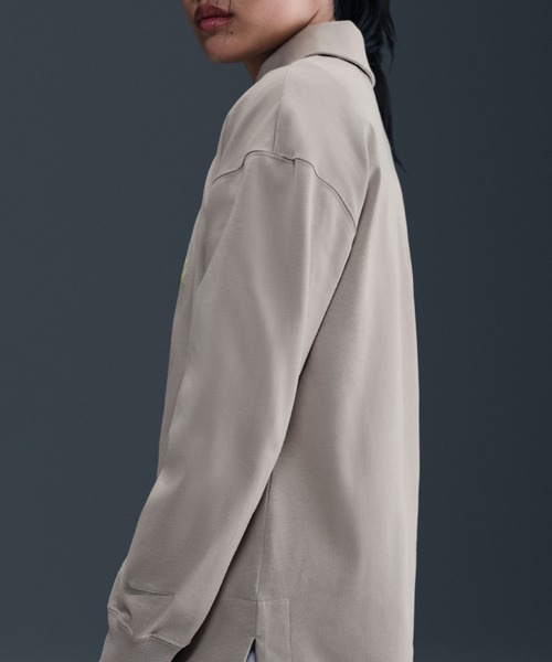 NIKE（ナイキ）の「ナイキ スポーツウェア エッセンシャル ウィメンズ オーバーサイズド ロングスリーブ ポロ / Nike ...